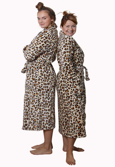 Badjas.be van witte badjas tot tijgerprint badjas! Alle badjassen online